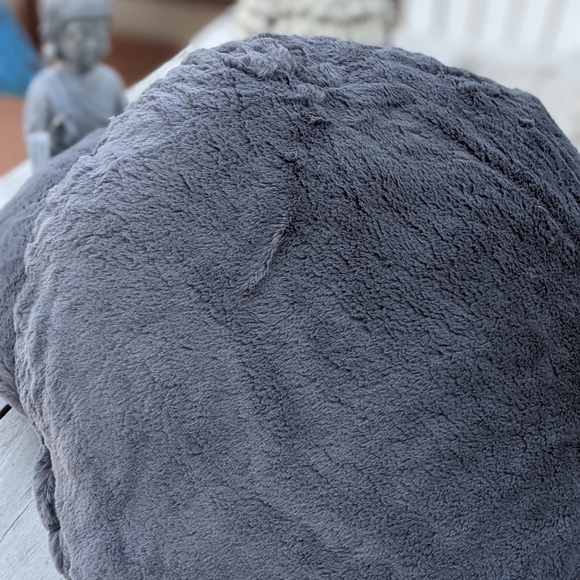 Mainstays | Accents | Soft Fluffy Faux Fur Round Pillow | Poshmark